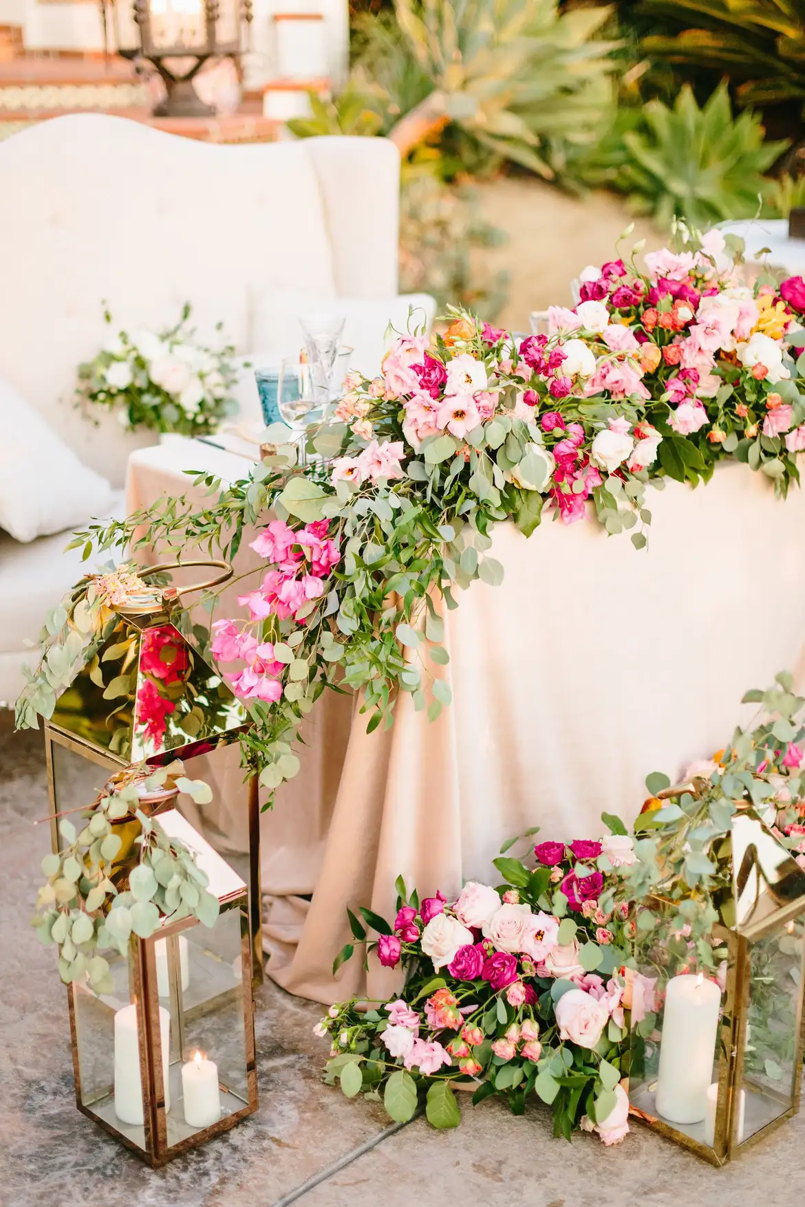 Gorgeous Outdoor Sweetheart Table